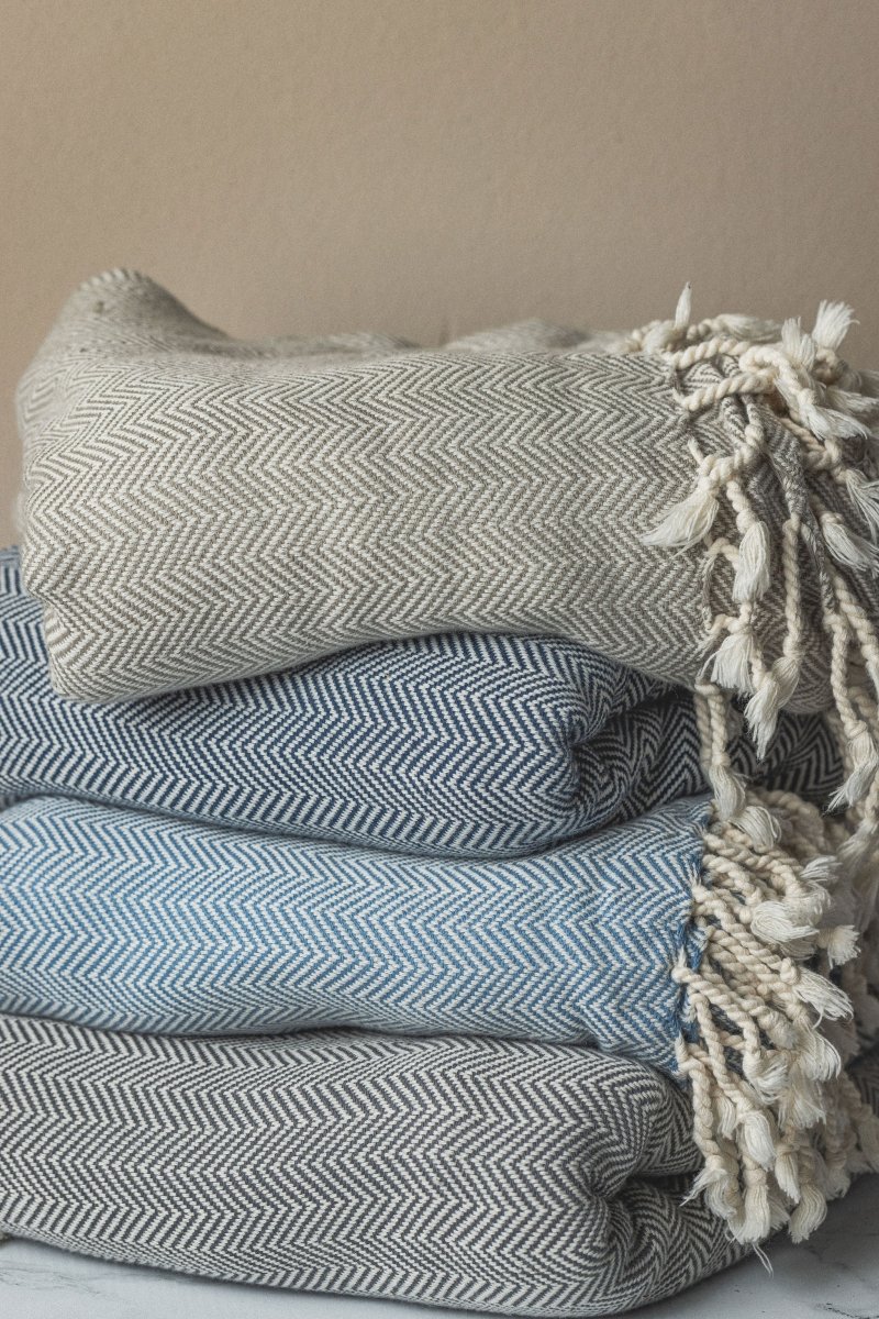 Chevron Oversized Turkish Cotton Throw Blanket – Extra Large, Lightwei ...